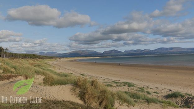 Julia Bradbury Best Walks With A View - The Anglesey Coastal Walk